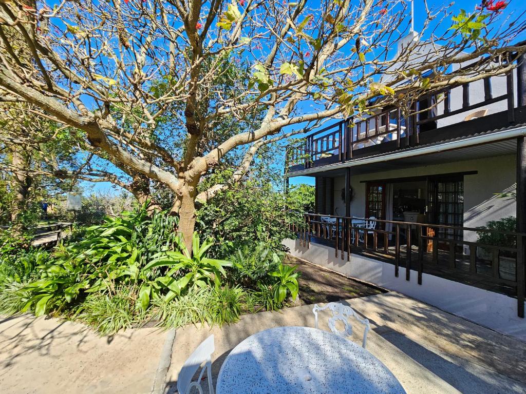 Tsitsikamma Gardens Self-Catering Cottages - Cottage #2, Sanddrif ...