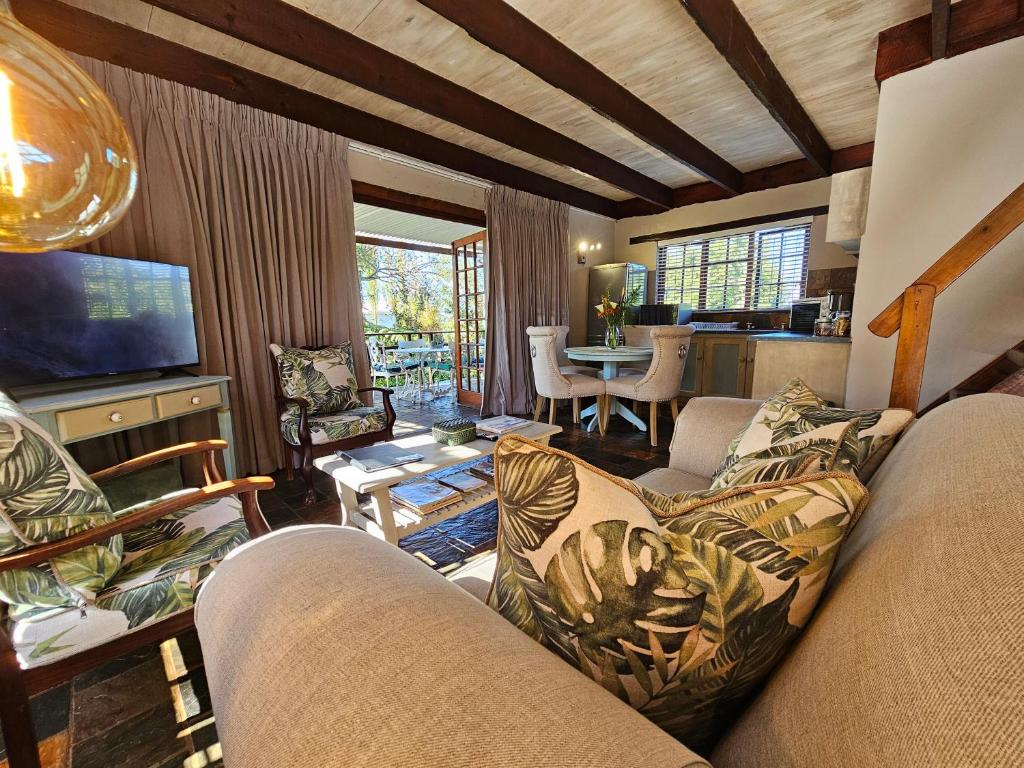 Tsitsikamma Gardens Self-Catering Cottages - Cottage #2, Sanddrif ...