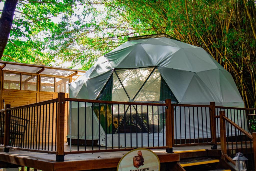 Glamping - Centro Vacacional Comfandi Lago Calima, Calima (precios ...