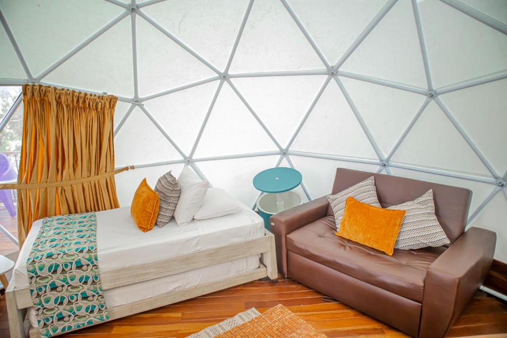 Glamping - Centro Vacacional Comfandi Lago Calima, Calima (precios ...