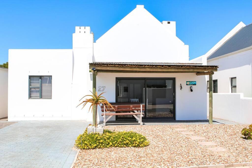 27 On Ray, Britannia Bay (updated prices 2026)