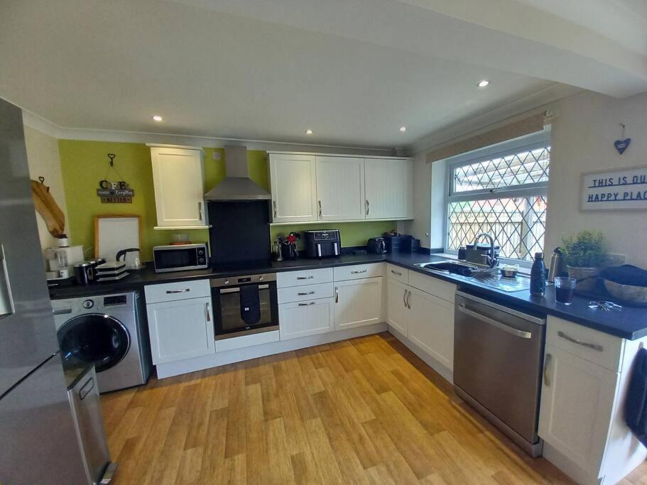 House in Kennford, Exeter, Devon, Exeter (updated prices 2025)