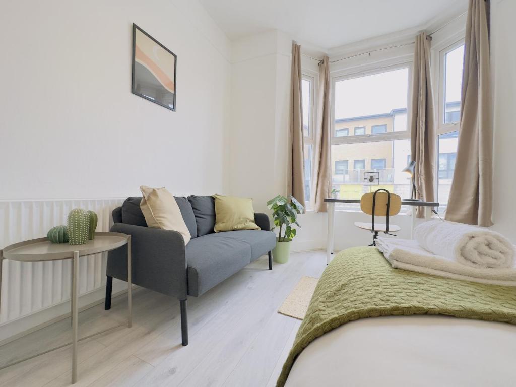 Leyton House - SleepyLodge, London (updated prices 2025)