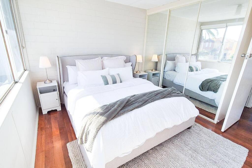 Palm Cove - 2 mins walk to beach- perfect escape, Rockingham (updated ...
