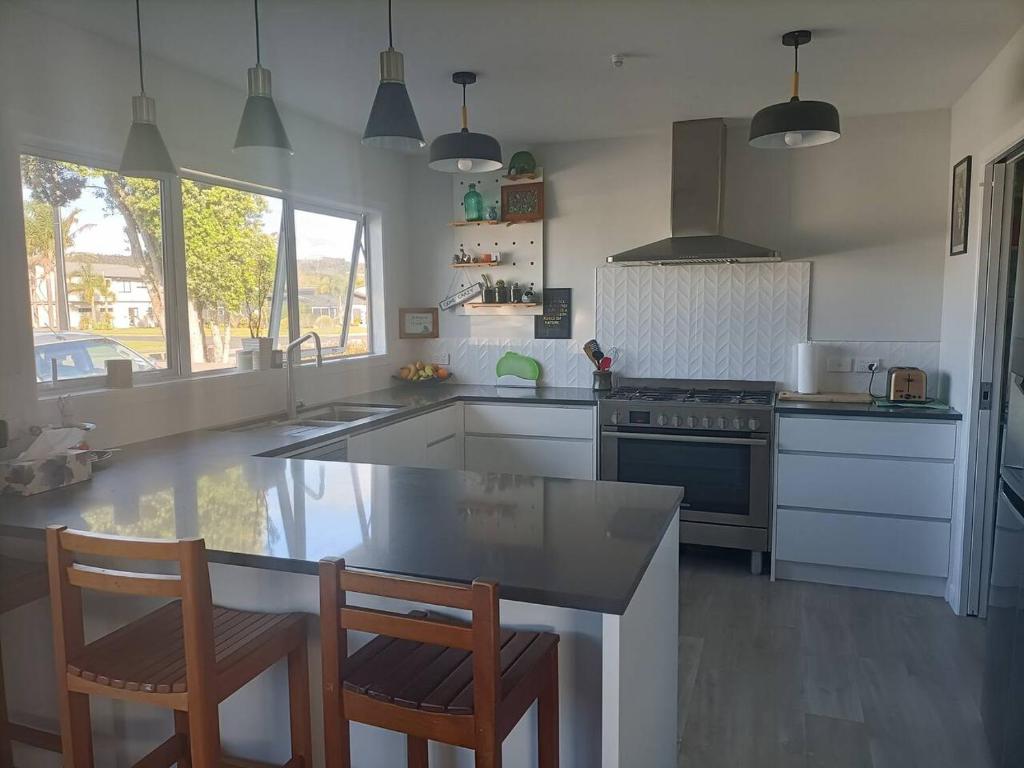 Cook Drive Cruiser, Whitianga (updated prices 2025)