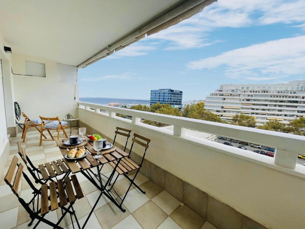 Sol de Marbella Apartamento con vistas al mar, piscina y cerca de la ...