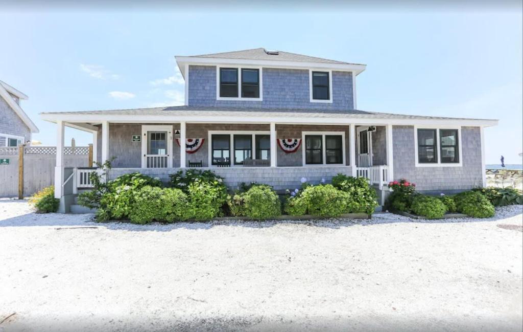 Truro Beachfront House For a Group, Truro (updated prices 2025)