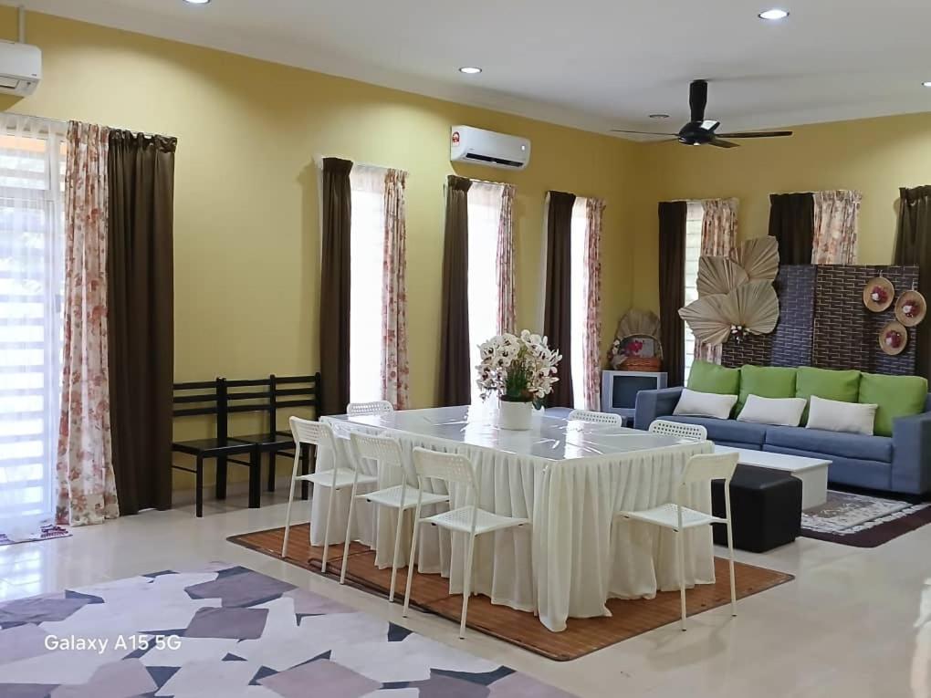 Wardah Homestay Machang, Machang (precios actualizados 2025)