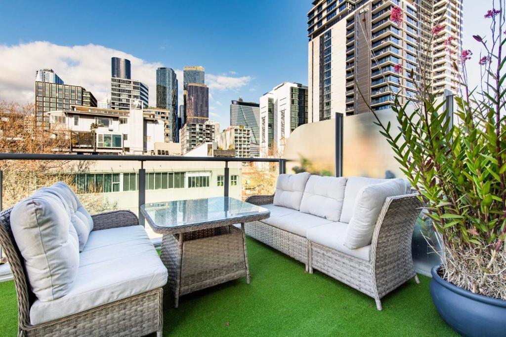 Market Marvel 2BR Stylish Apt Parking Balcony, Melbourne (updated ...