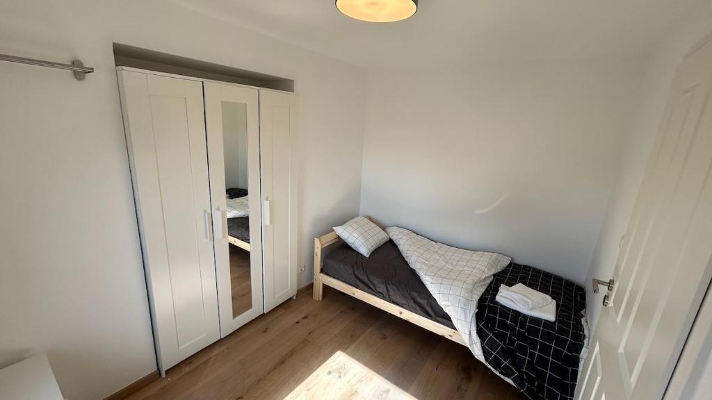 Helfant Luxembourg Standard Single Room 1, Helfant (updated prices 2026)