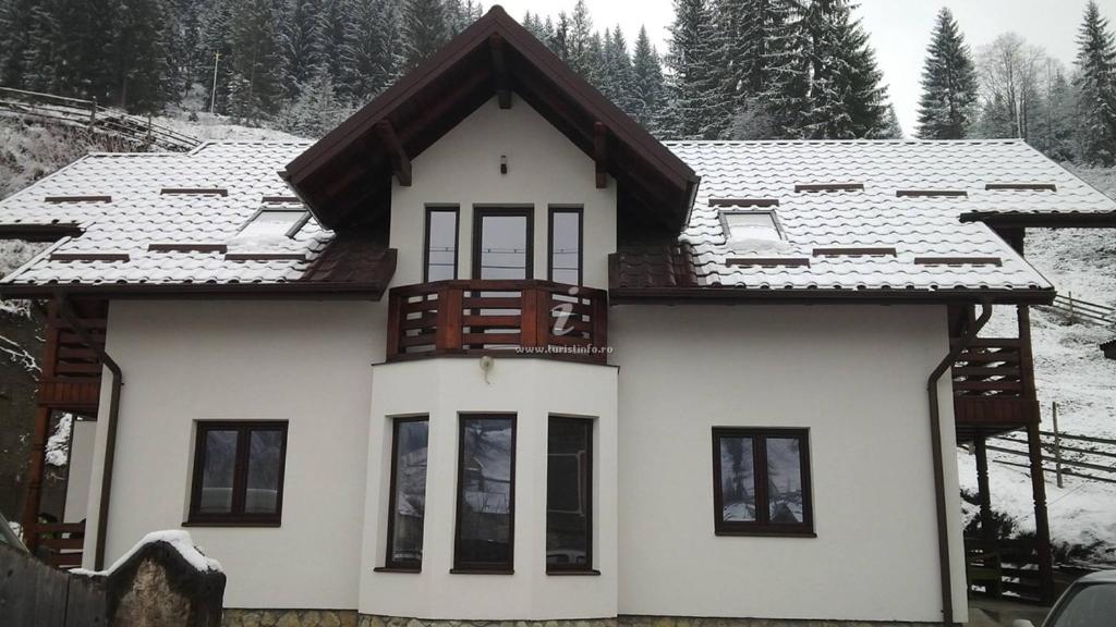 Casa Fuior din Fundu Moldovei, Paltinu (precios actualizados 2025)