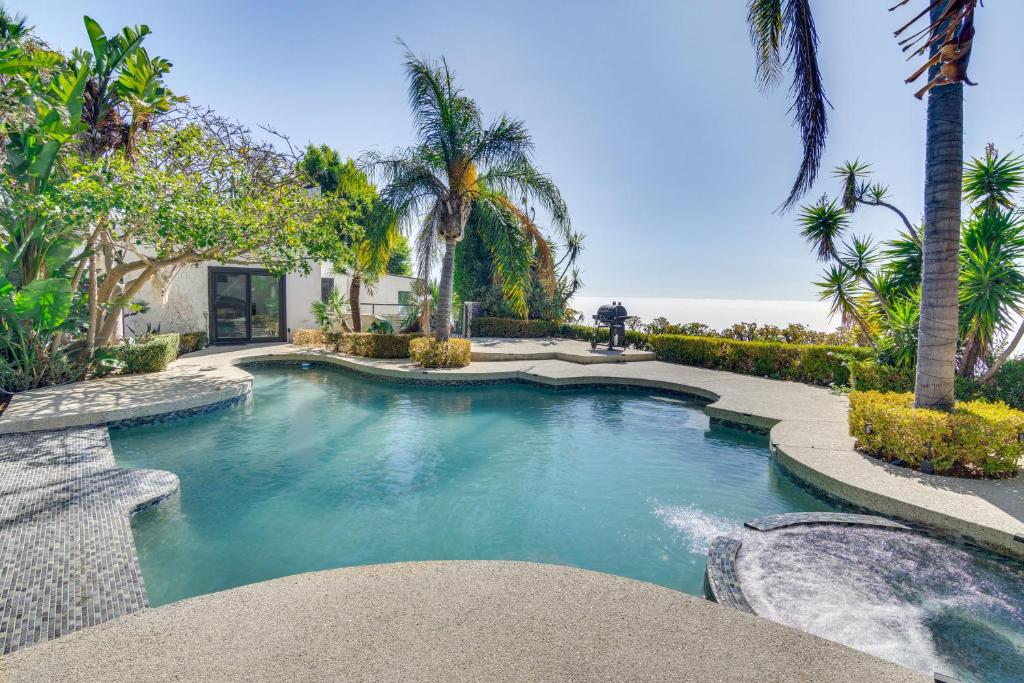 3 Mi to Beach Home with Pool and Spa in Malibu!, Malibu (updated prices ...