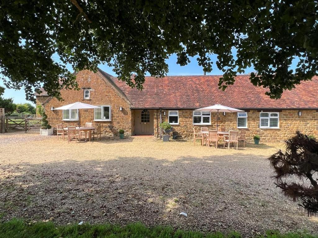 Spacious Cottage in Idyllic Spot, Fenny Compton (updated prices 2025)