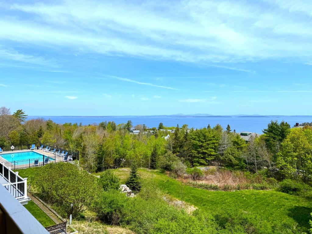 Atlantic Eyrie Lodge, Bar Harbor (updated prices 2025)