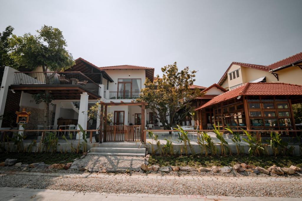 Hue River Side Villa, Hue (updated prices 2025)
