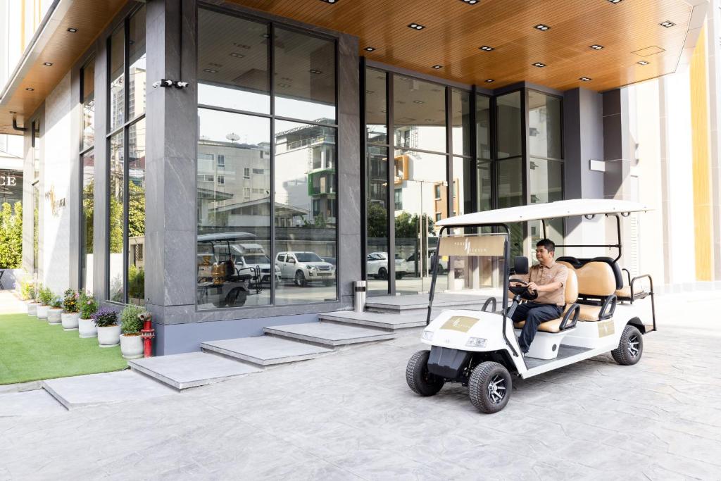 Pure Eleven Hotel Bangkok, Makkasan (updated prices 2025)