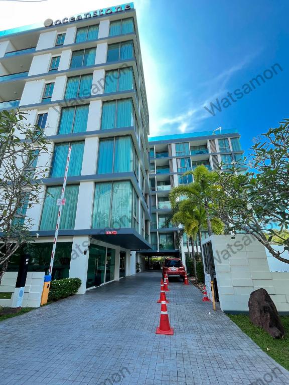 Oceanstone Condo 2 bedrooms BangTao Laguna, Strand Bang Tao ...