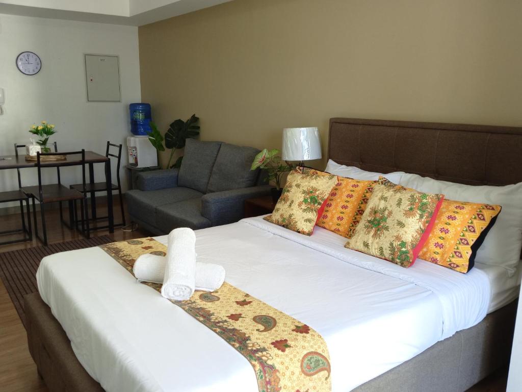 Cozy & Stylish Stay - Abreeza Mall - Pool - WiFi - T2-2312, Davao ...