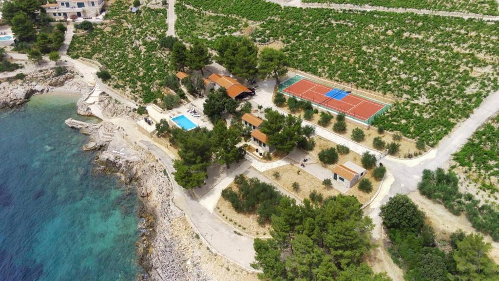 Dingač Village Luxury Resort, Potomje (updated prices 2025)