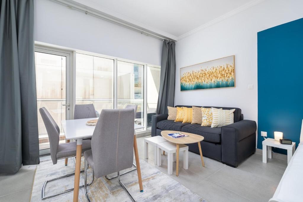 Trendy Studio Gem with Balcony in Downtown, Dubai (updated prices 2025)