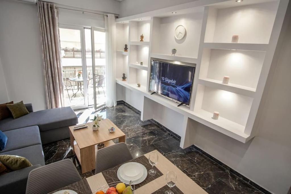 Newly Renovated 2-Bedroom Condo In Athens !, Athens (updated prices 2025)