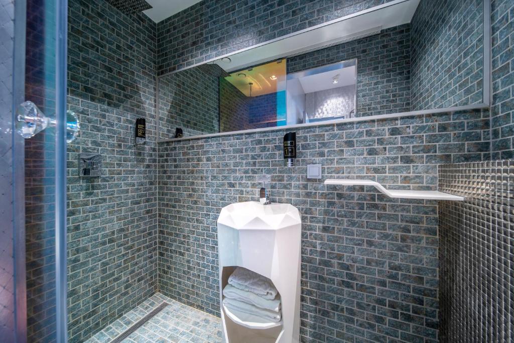 Diamond Capsule Hotel Amsterdam South, Amstelveen (updated prices 2025)