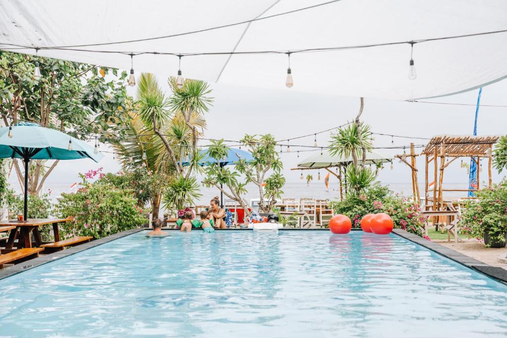 Mambo Beach Resort, Nusa Penida (updated prices 2025)