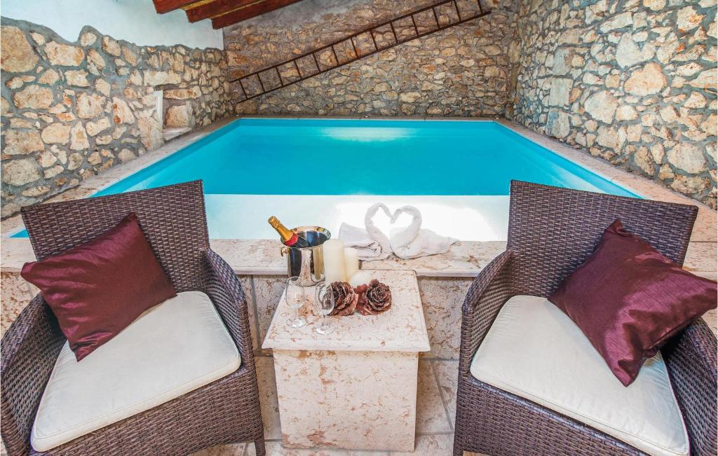 Stunning Home In Moscenicka Draga, Mošćenička Draga (precios ...