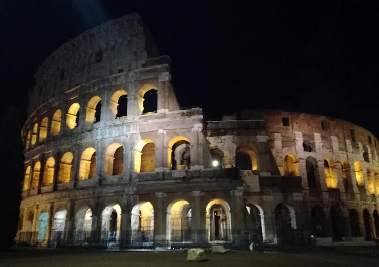 Colosseo two rooms two bathrooms, Rome (updated prices 2026)