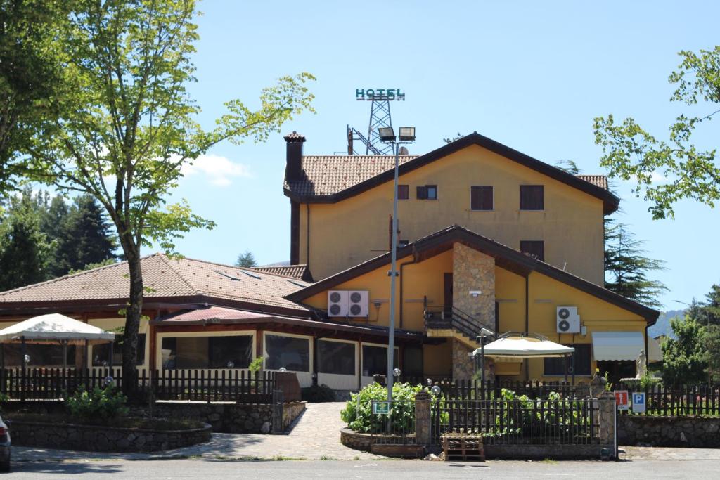 Regina Hotel Pollino, Morano Calabro (updated prices 2025)