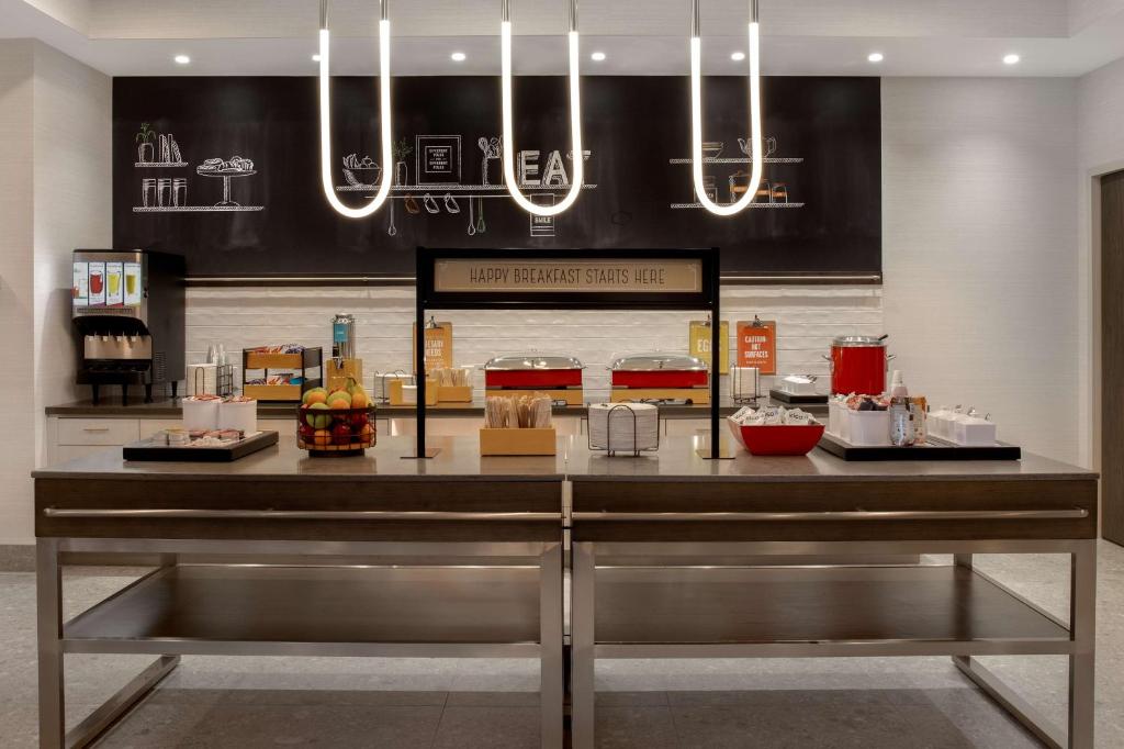 Hampton Inn By Hilton Winnipeg Downtown, Winnipeg (updated prices 2025)