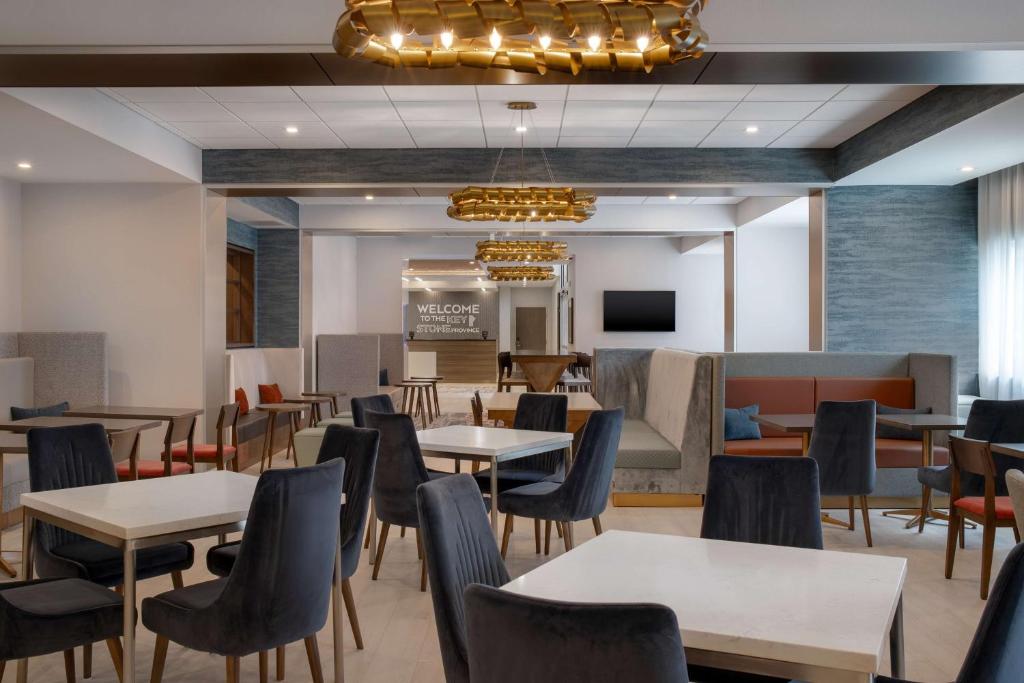Hampton Inn By Hilton Winnipeg Downtown, Winnipeg (updated prices 2025)