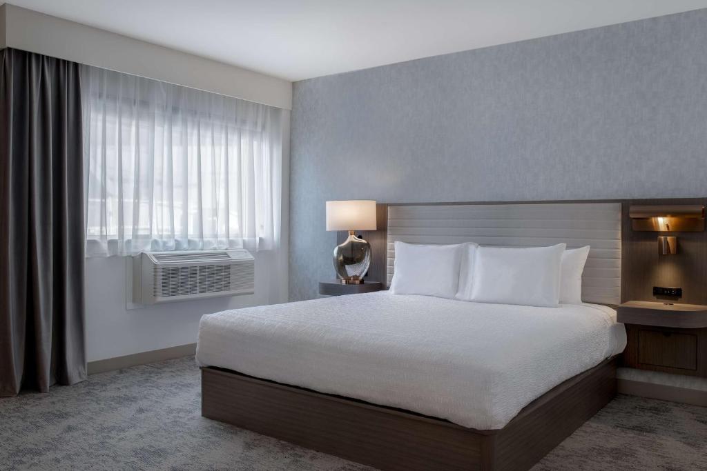 Hampton Inn By Hilton Winnipeg Downtown, Winnipeg (updated prices 2025)