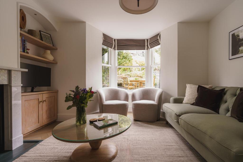 Bay Tree Cottage, Bowness-on-Windermere (updated prices 2025)