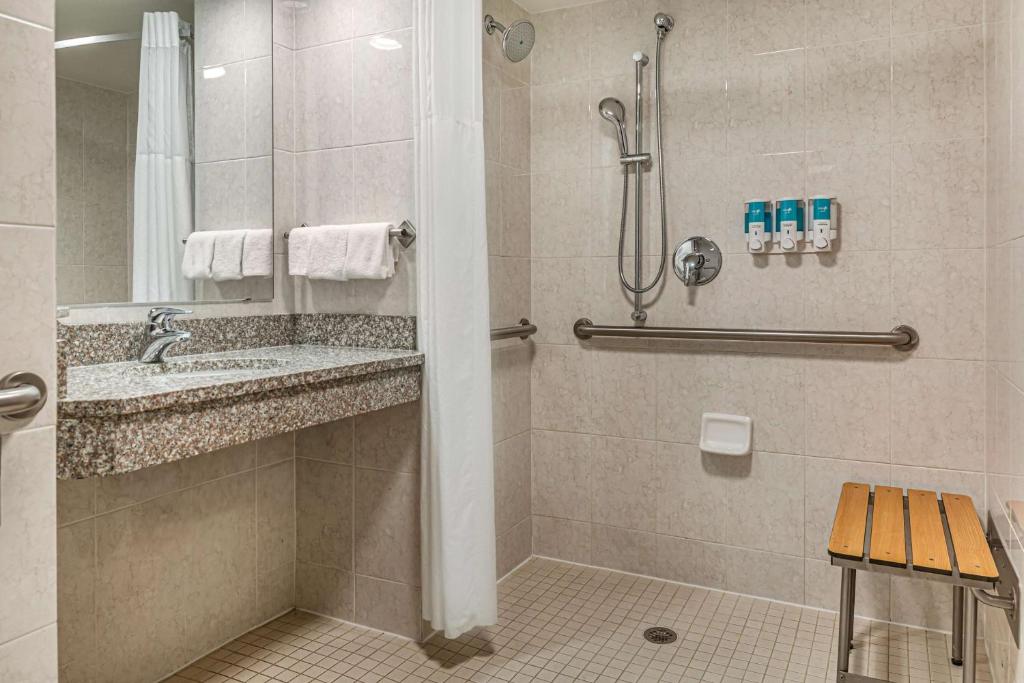 Drury Inn & Suites St. Louis-Southwest, Peerless Park (updated prices 2025)