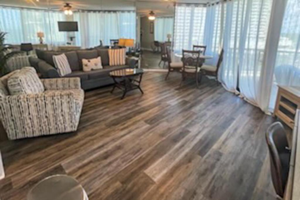 Sunbird W801, Panama City Beach (updated prices 2025)