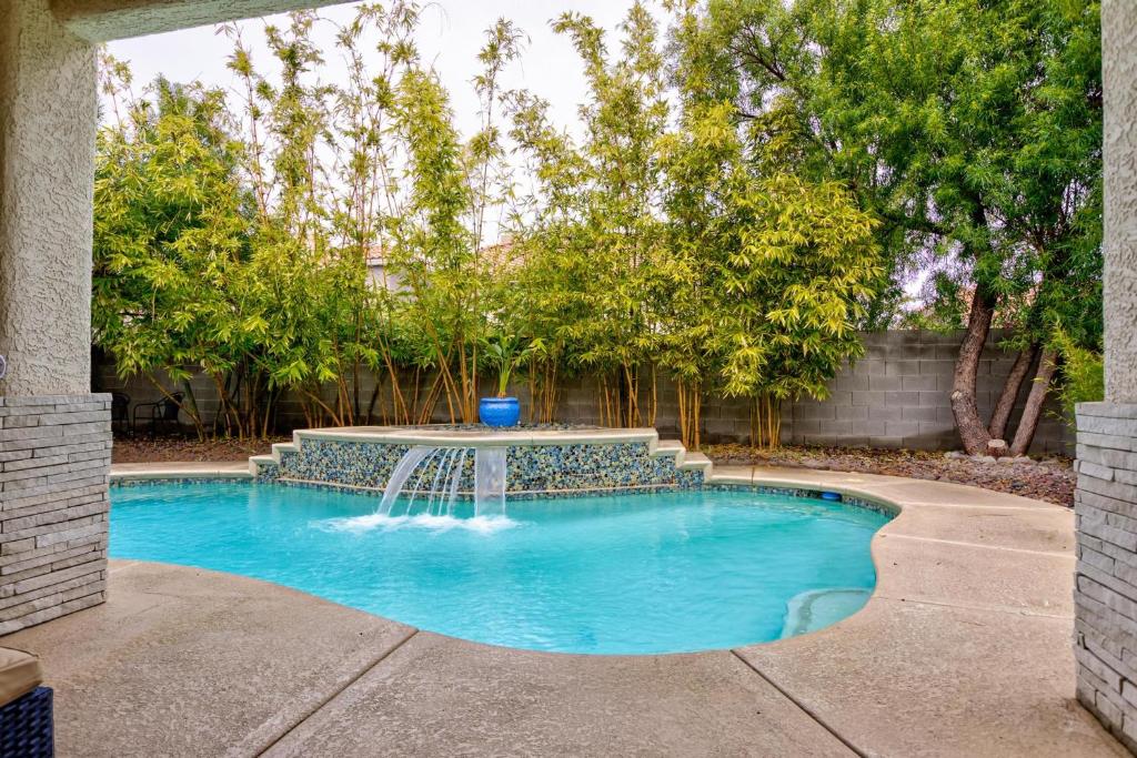 House in Vegas with Heated Pool, Las Vegas (updated prices 2025)