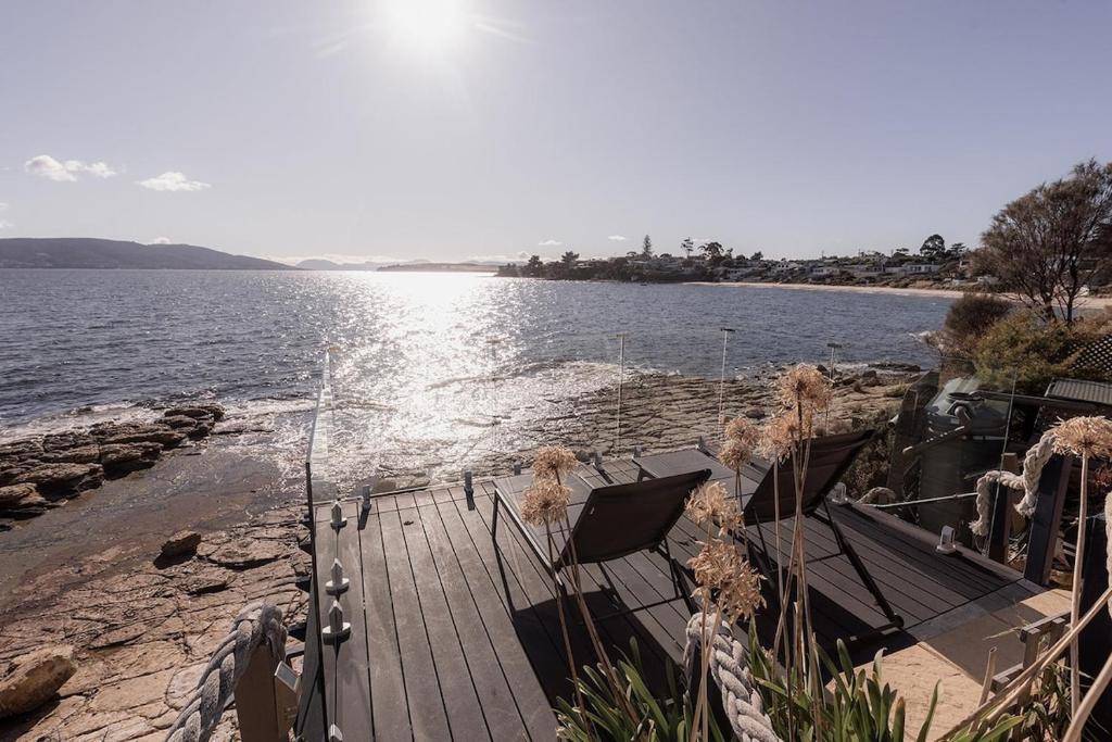 Oceanview oasis in Opossum Bay, South Arm (updated prices 2025)