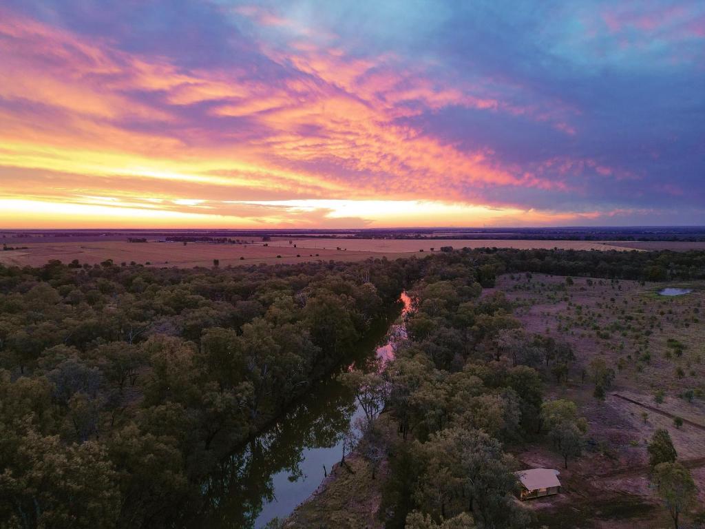 Riverbank Glamping, Boonarga (updated prices 2025)