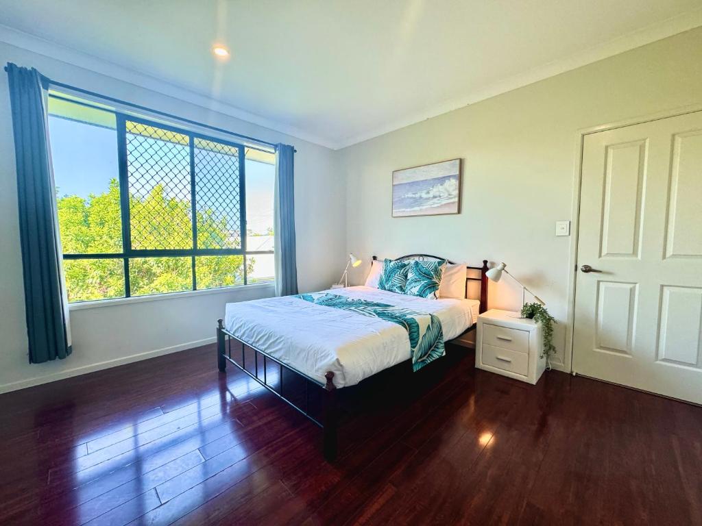 Cozy Share Suite in Coopers Plains - Double Room with Private Bathroom ...