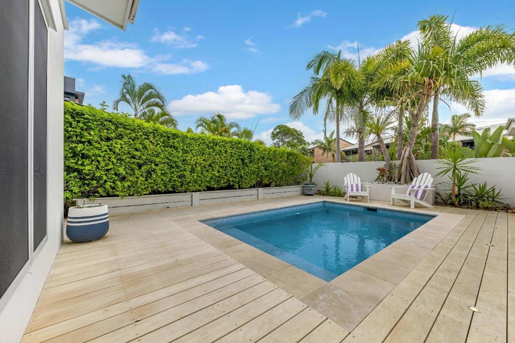 Stunning Alex Heads Beach House - Pet friendly, Alexandra Headland ...