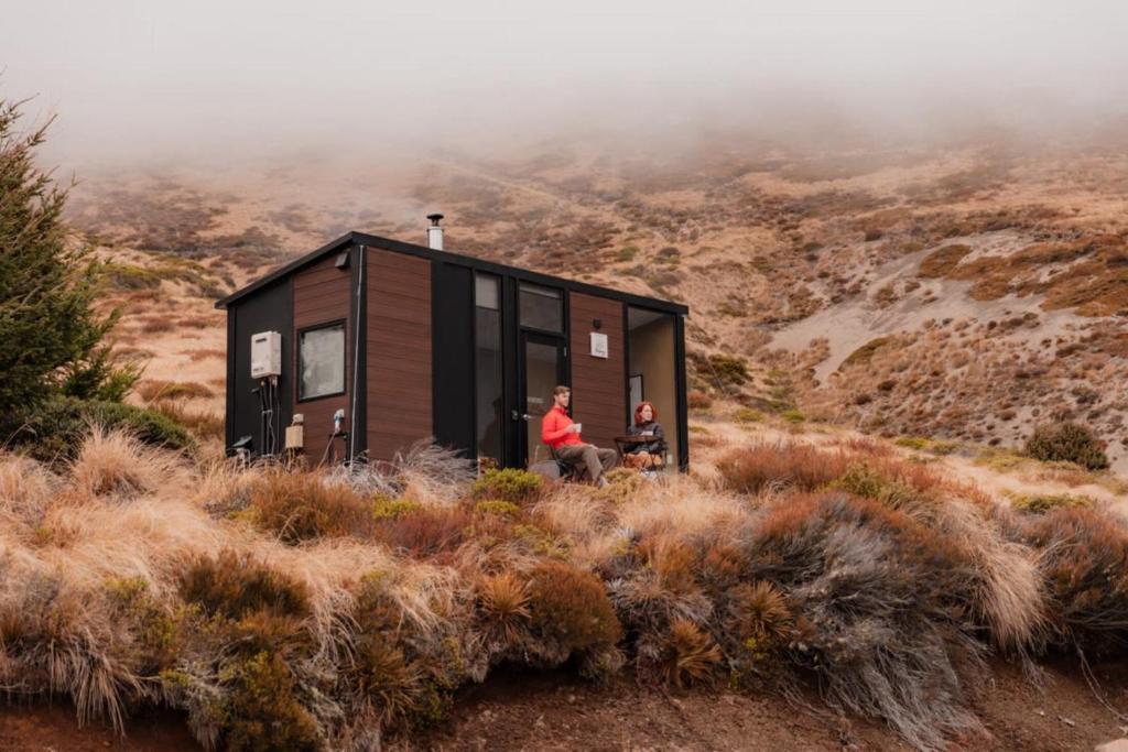 Lake Stella Mountain Retreat 1 - Falcons Nest by Tiny Away, Mt Lyford ...