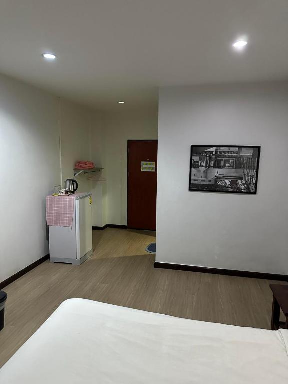 เคพีแมนชั่น ราชบุรี, Ban Rong Chang (updated prices 2025)