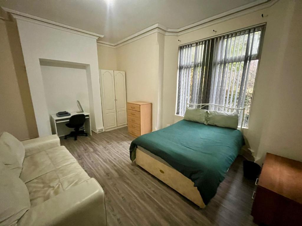 Db Room 2 minutes walk from trent university, Nottingham (updated ...