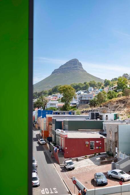 Luxury Loft Living - Elegant 1-Bed, Cape Town (updated prices 2025)