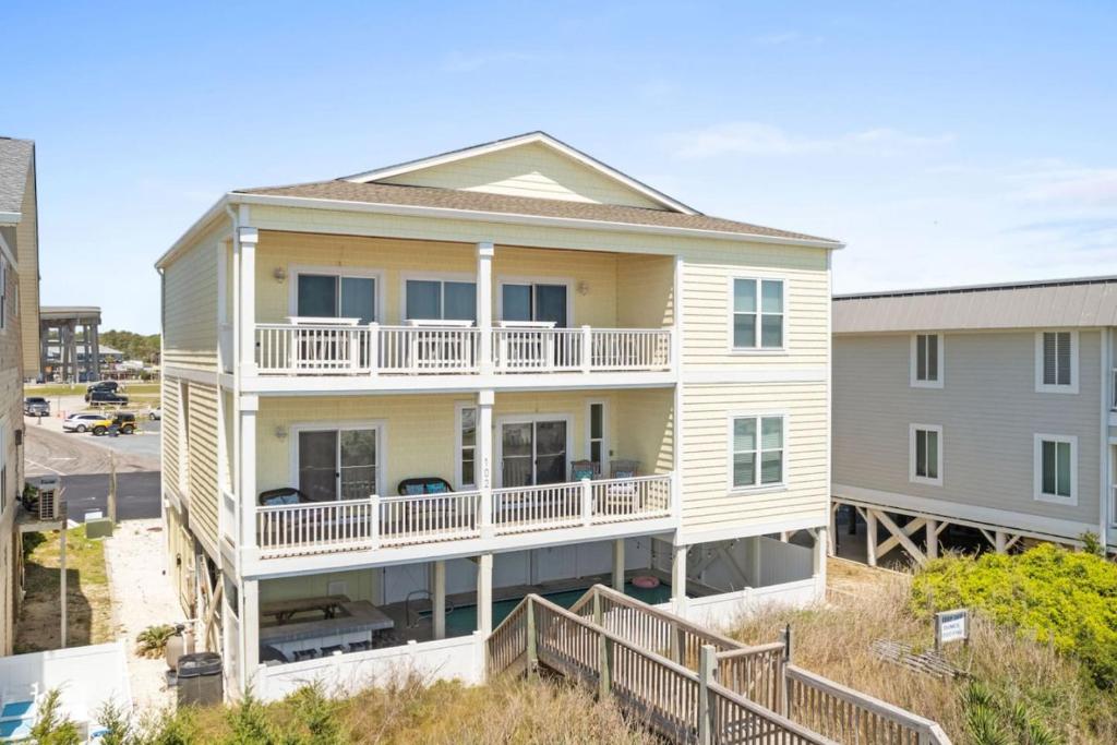 Pier 42 Vacations - Hypnotic, Holden Beach (updated prices 2025)