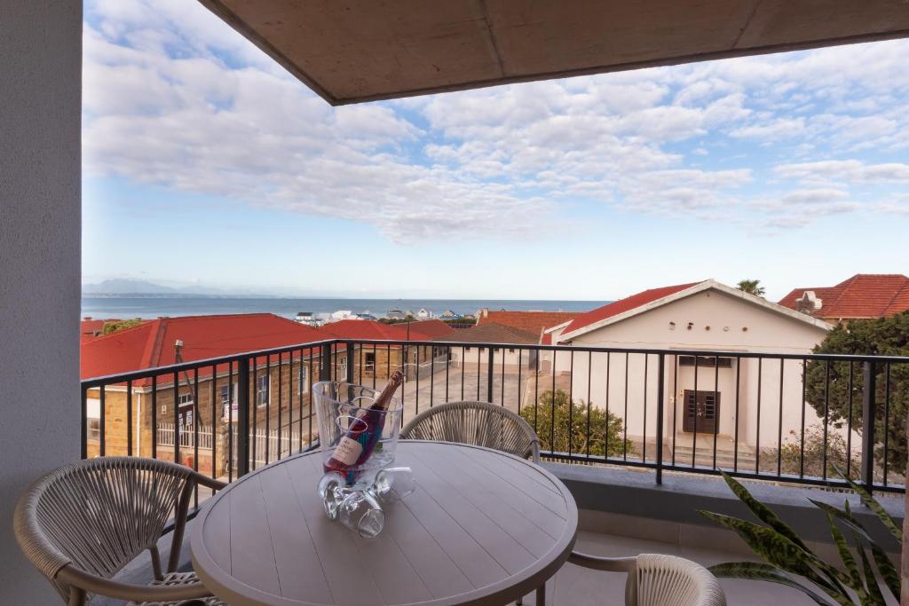 Perfect View 204 Mossel Cove - Seeff ShortStay, Mossel Bay (updated ...