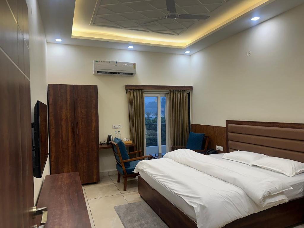 SS Farms Hotel & Resort I Couple Friendly Near Jindal Global University ...