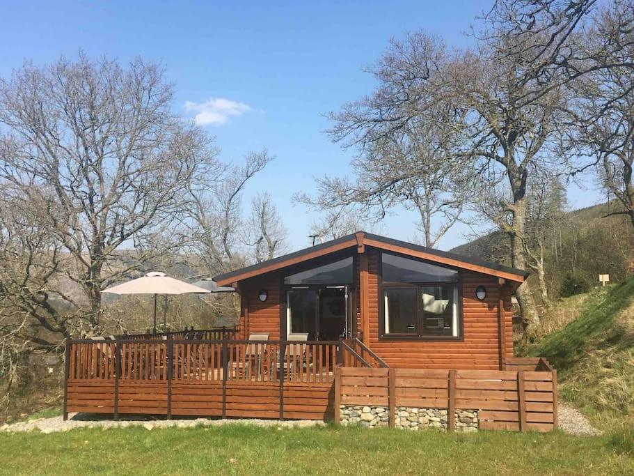 Teaghlach Luxury Lodge with hot tub Balquhidder Mhor Lodges ...