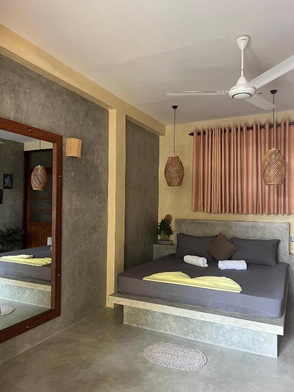 Sandbank Madiha deluxe bedroom with private bathroom, Matara (updated prices 2025)